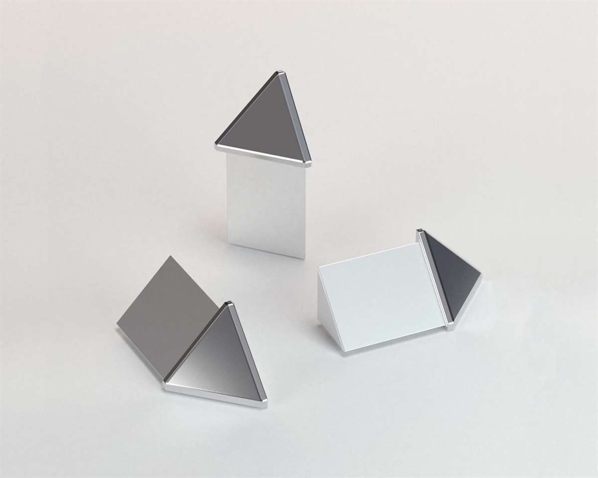 Vroma Bright Chrome Triangle Aluminium Corner blocks by Vroma